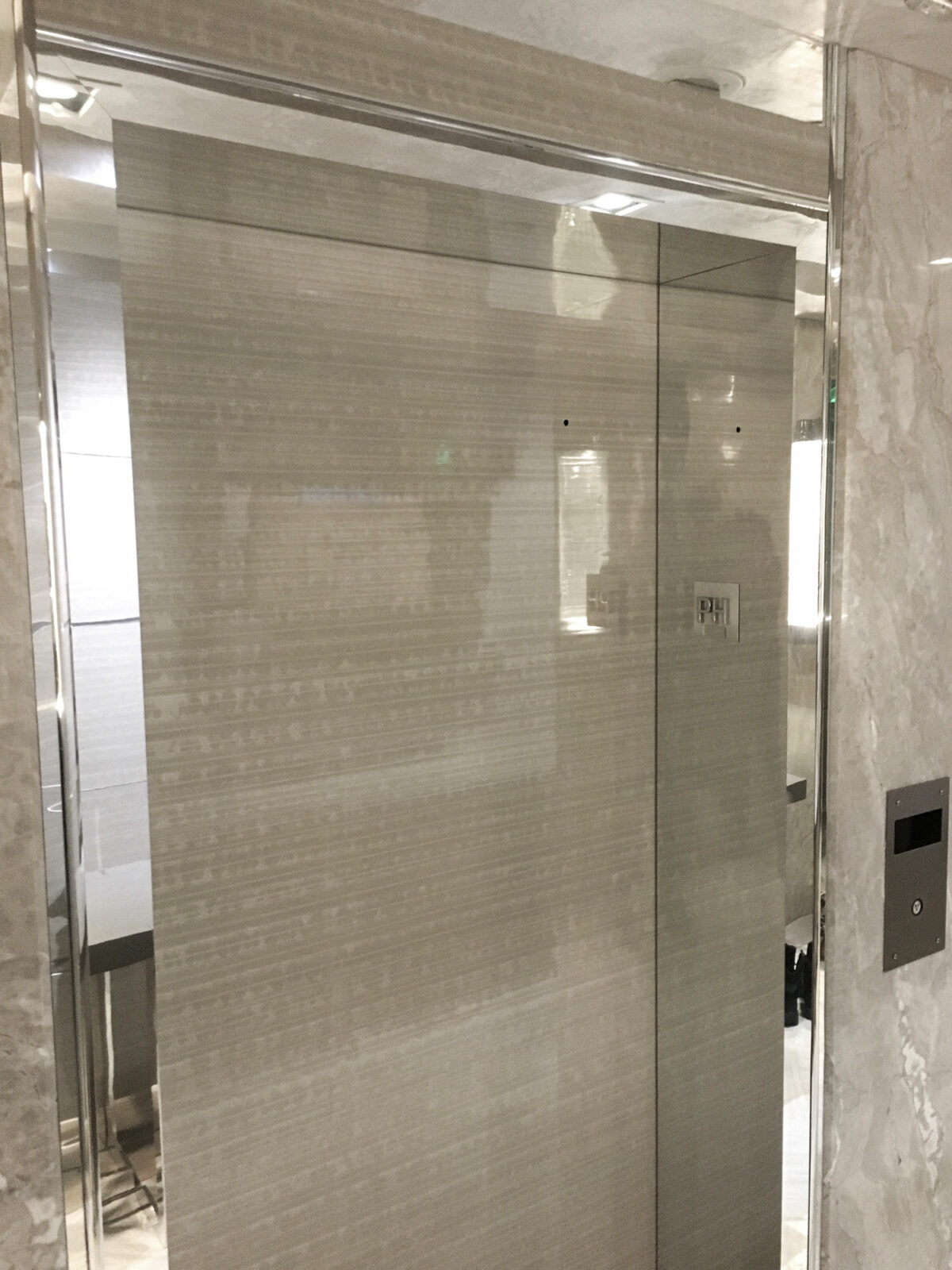 Contemporary Elevator Corridor Walls and Elevator Doors - Kinon Surface ...