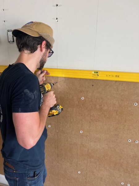 Hanging wall panels with Fastmount panel mounting system - Kinon ...